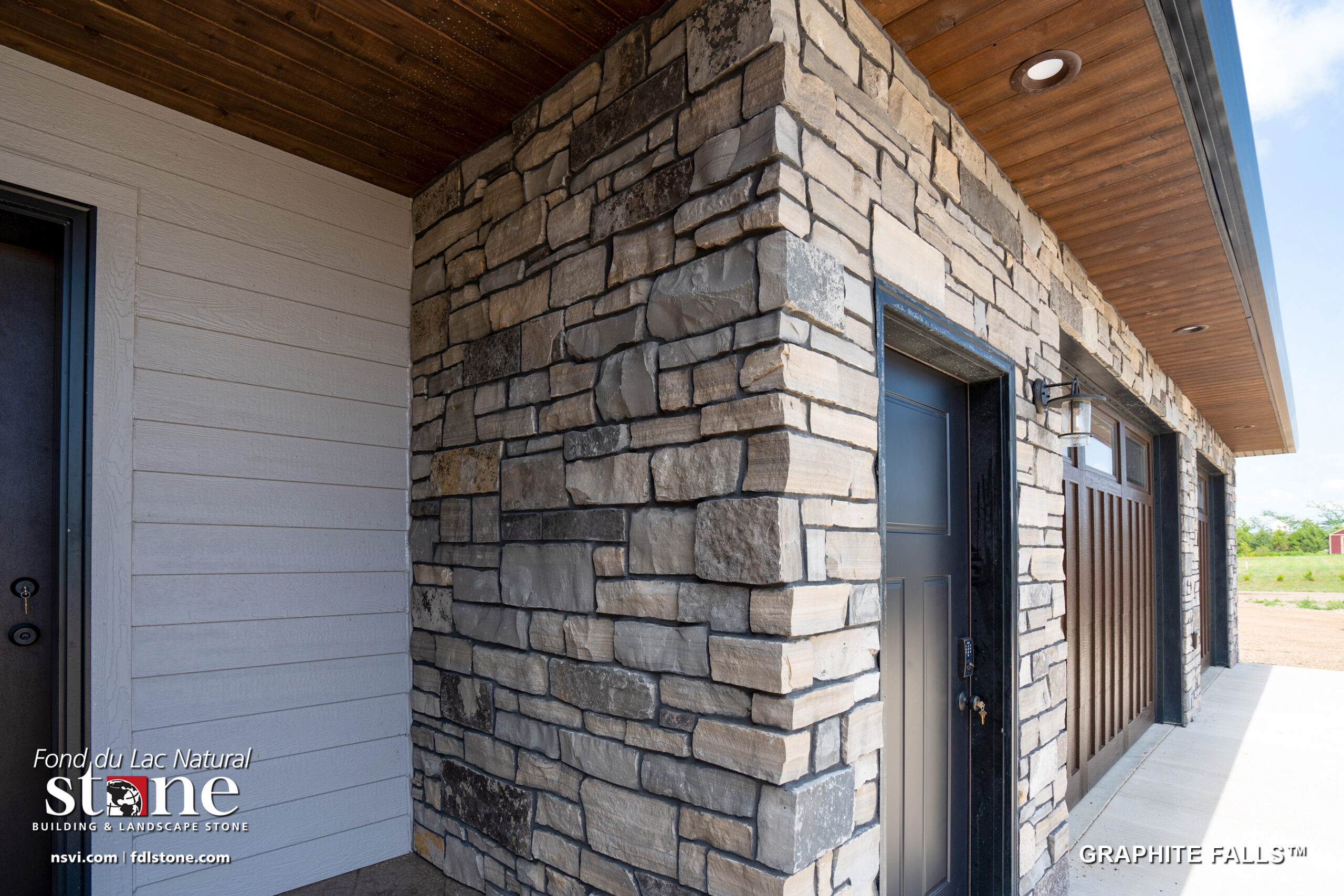 Graphite Falls™ (w/dark mortar joints) - Fond du Lac Natural Stone